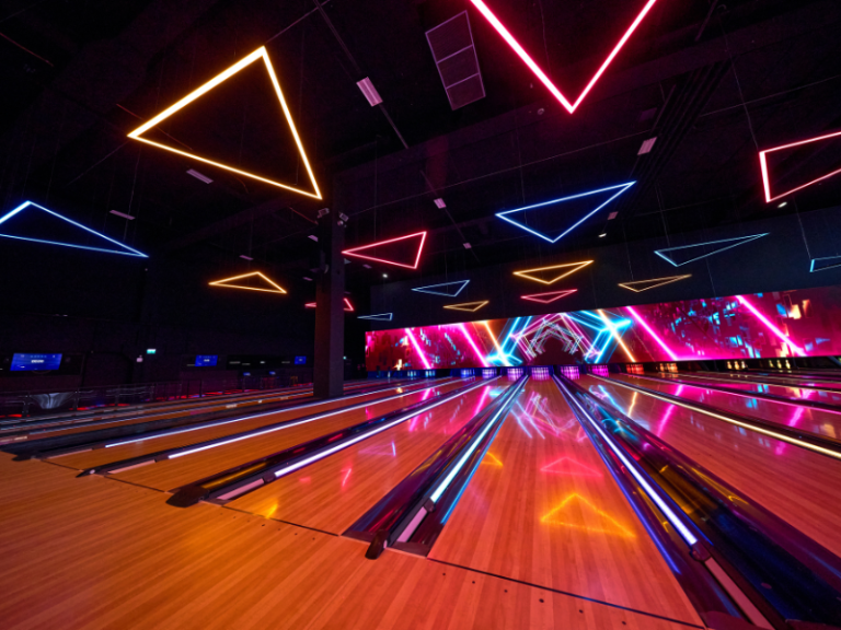 Bowling Graz – Spaß & Action im WOOP! Unterhaltungszentrum